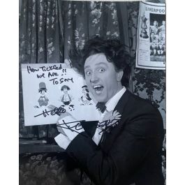 KEN DODD COMEDIAN Original Autograph 8x10 Photo