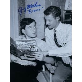 Jerry Mathers Leave it to Beaver Original Autographed 8X10 Photo #25