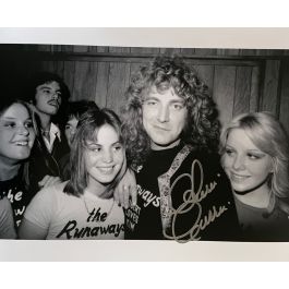 Cherie Currie THE RUNAWAYS Original Autographed 8X10 Photo #12